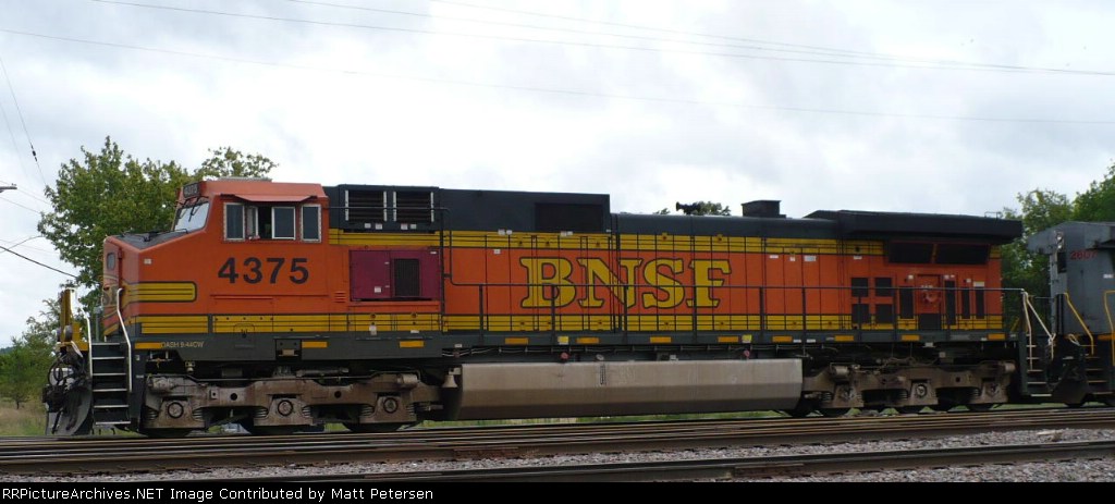 BNSF 4375
